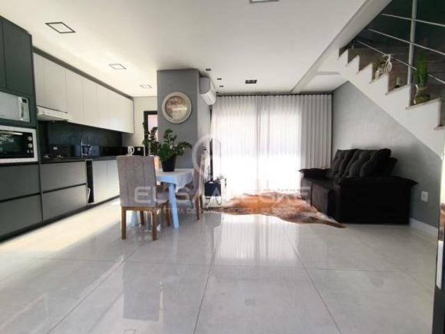 Sobrado com suíte, piscina e espaço gourmet no Santo Inácio – Esteio