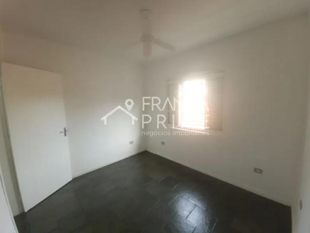 Sobrado comercial 90m² para clínica, atêlie e consultório, 4 salas, lavabo, banheiroe copa