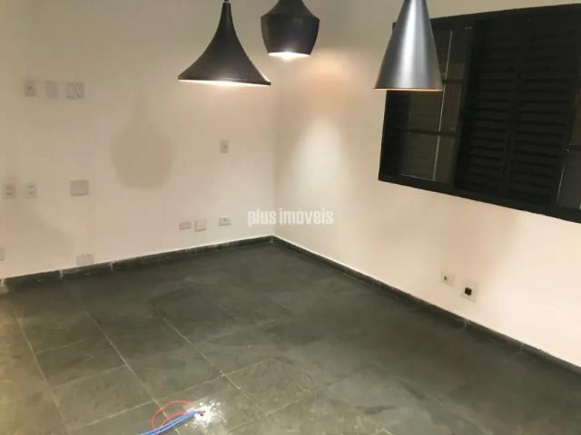 Sobrado comercial 350 m² vila Mariana, 5 salas, 3 banheiros, não tem vaga de garagem