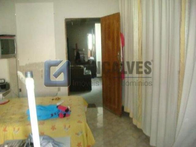 Sobrado Comercial 3 Quartos 1 Suíte com 3 Vagas em Ferrazópolis, SBC