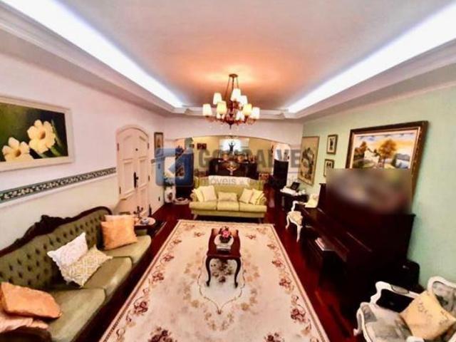 Sobrado Comercial à Venda no Campestre, Santo André – 4 Quartos, 2 Suítes, 10 Vagas