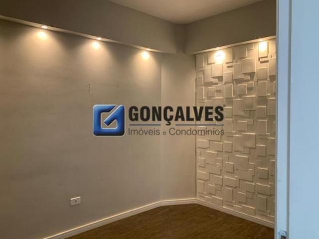 Sobrado Comercial à Venda no Campestre, Santo André – 5 Salas, 3 Banheiros e 2 Vagas