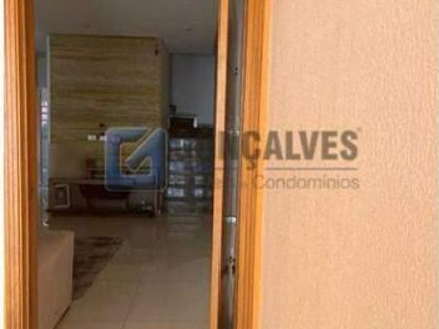 Sobrado Comercial à Venda em Jardim Bom Pastor, Santo André – 3 suítes, 2 vagas