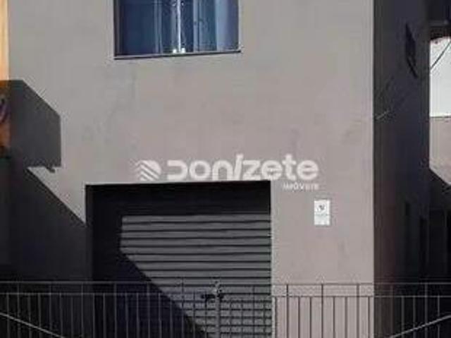 Sobrado Comercial à Venda em Santo André Campestre – 114 m², 3 Vagas, Financia
