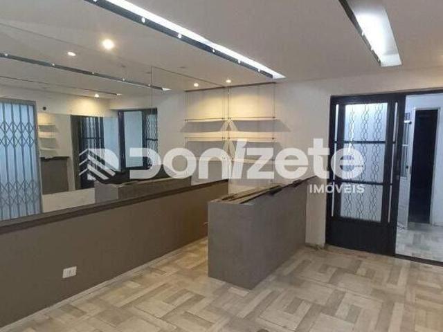 Sobrado Comercial com 3 Dormitórios, 2 Vagas e Escritório – Jardim Santo André Aceita Financiamento