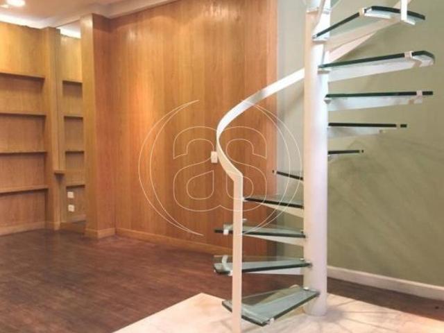 Sobrado comercial com 140m² á venda