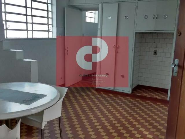 Sobrado comercial com 256m² e 4 vagas em Moema SP