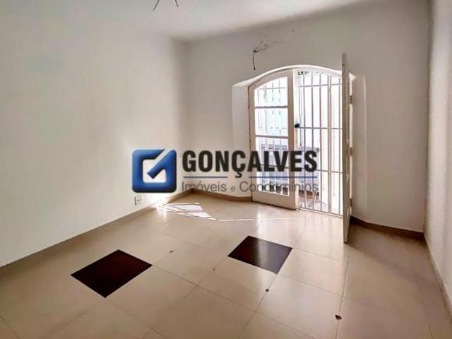 Sobrado Comercial em Jardim, Santo André – 220 m², 4 vagas, 10 salas