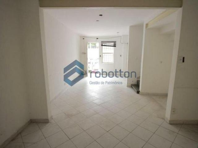 SOBRADO COMERCIAL EM SANTO AMARO!