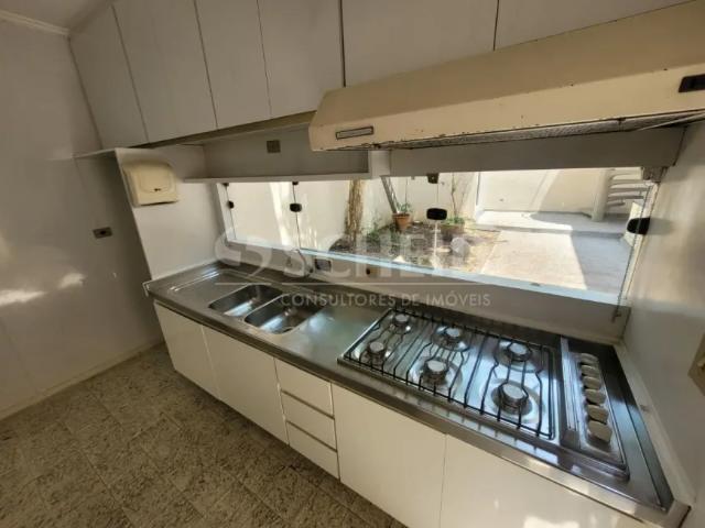 Sobrado Comercial ou Residencial de 180m2 em ótima localização em Santo Amaro