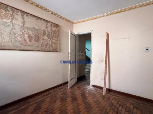 Sobrado comercial para alugar 4 comôdos Vila Mathias Santos SP