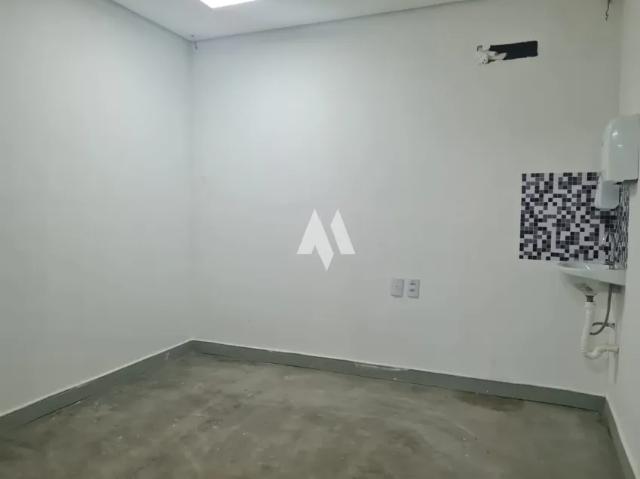 Sobrado Comercial para alugar no Canal 01 em Santos SP