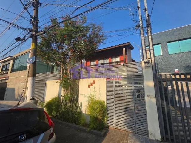 Sobrado Comercial para Venda e Locação Próximo ao Metrô Carrão