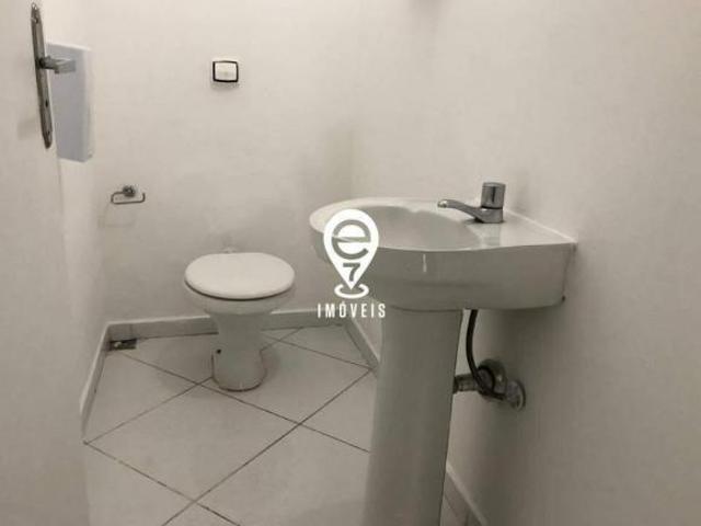 Sobrado comercial para Venda próximo ao metrô, 10 salas, 4 Banheiros, 4 Vagas Saúde / SP