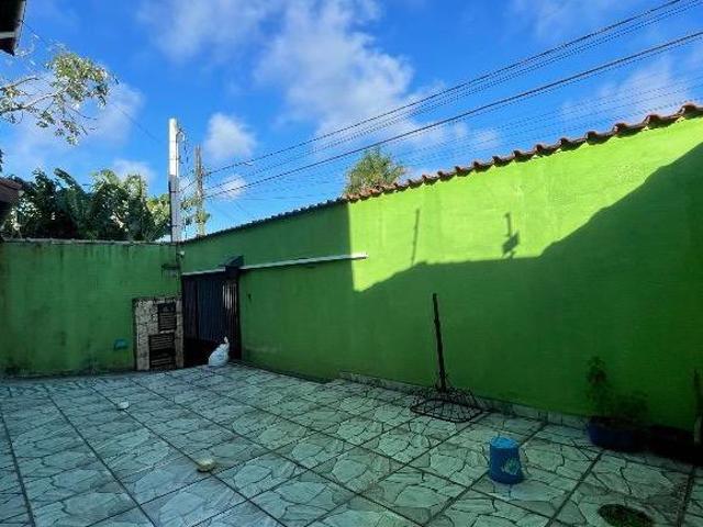 SOBRADO COMPLETO NO BELAS ARTES COM 3 DORMITÓRIOS + PISCINA AMPLA