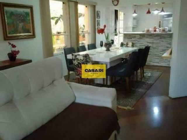 Sobrado Completo com Planejados, Suítes, Edícula e Churrasqueira