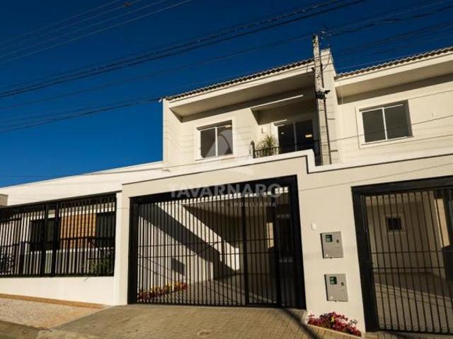 Sobrado Condomínio em Ponta Grossa