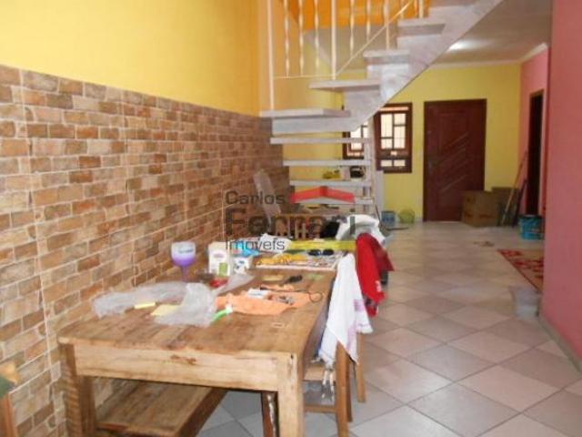 Sobrado condomínio fechado, Vila Amália, 3 suítes, 3 vagas