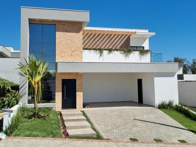 Sobrado Condomínio Laguna