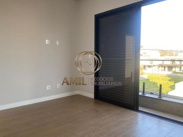 Sobrado / Condomínio Reserva Rudá / 03 Suítes / 250m²Terreno / 2 vagas / SJC