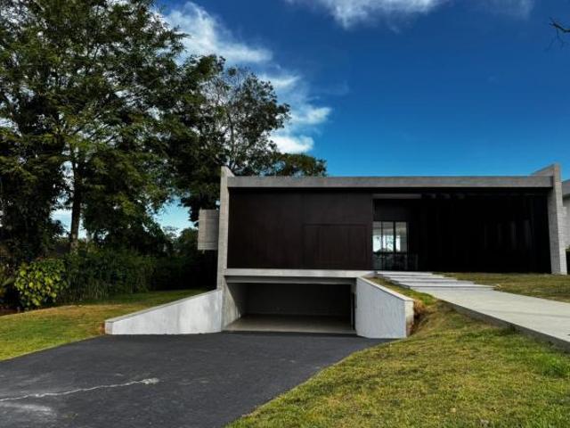 SOBRADO Condominio Residencial Aldeia do Vale Casa em Condomínio com 4 Quarto s por R$ 8990000.00 n