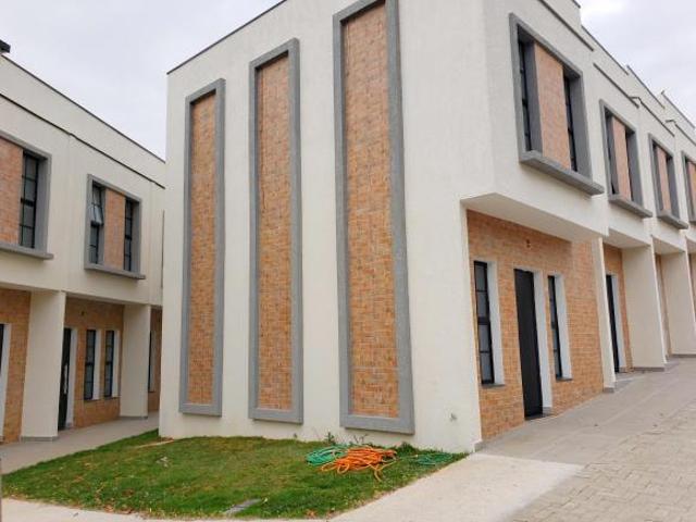 Sobrado: Condomínio “Residencial Jd Europa” – Bairro: Jd Europa