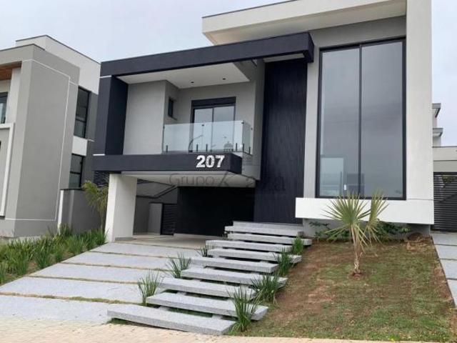 Sobrado / Condomínio Urbanova/Venda Alphaville I 5 suítes 325m²