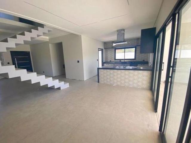 Sobrado: Condomínio “Villa Suiça” / Cidade: Sorocaba