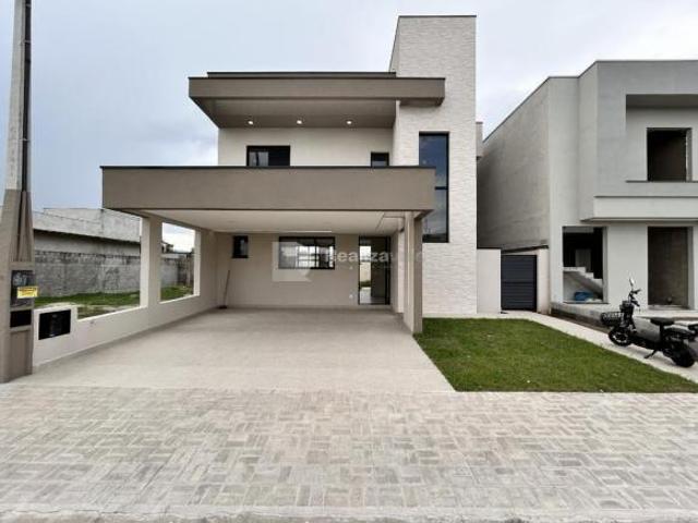 Sobrado Contemporâneo com 3 Suítes e Quintal Amplo – Pérola do Vale