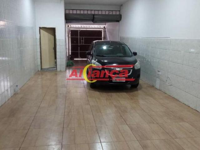 Sobrado Continental com 05 dormitórios, 04 vagas, 03 banheiros