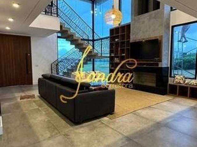 Sobrado Costa Serena, a beira do lago, condomínio beira mar com 04 suites mobiliado