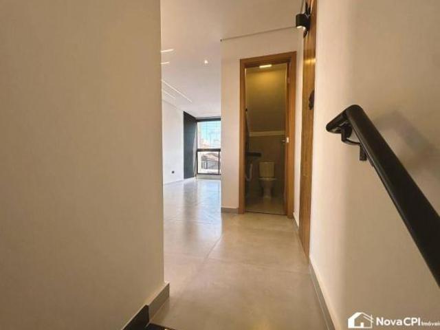 Sobrado Duplex à venda no Ocian, Praia Grande/SP – 2 suítes, sacada e fino acabamento