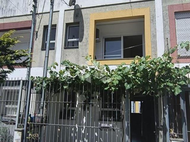 Sobrado duplex à venda no bairro Charqueadas, Caxias do Sul/RS