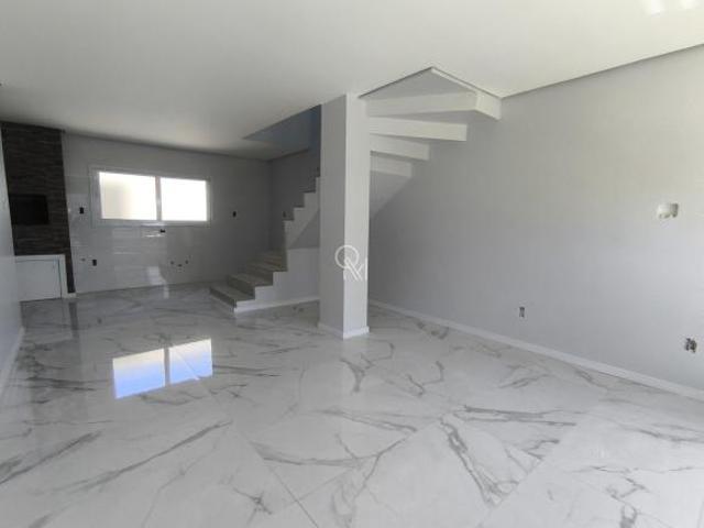 Sobrado duplex à venda – Entrada individual no São Luiz