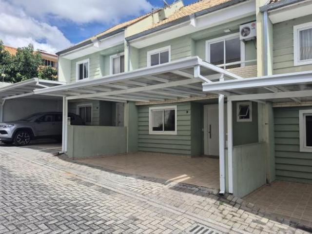 Sobrado Duplex à venda, 3 quartos sendo uma suíte no Uberaba, Curitiba, PR
