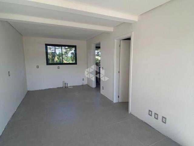 Sobrado duplex com 02 dormitórios em Farroupilha