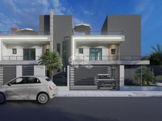 Sobrado duplex em construção à venda no bairro São Luiz, em Caxias do Sul/RS