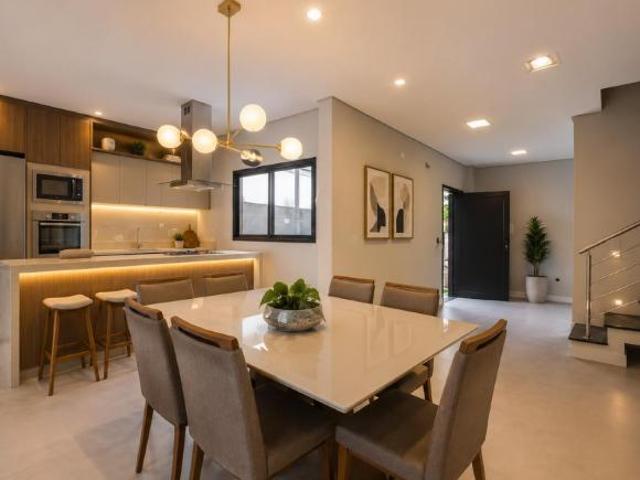 Sobrado Duplex, frente rua, com Face Norte, 3 Quartos, 2 Vagas à Venda, Residencial Irati House Cu