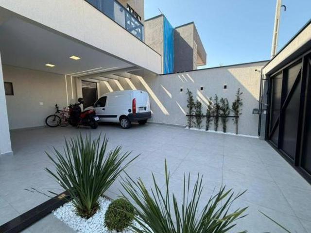 Sobrado de Alto Luxo em Balneário Flórida 4 Suítes e Piscina