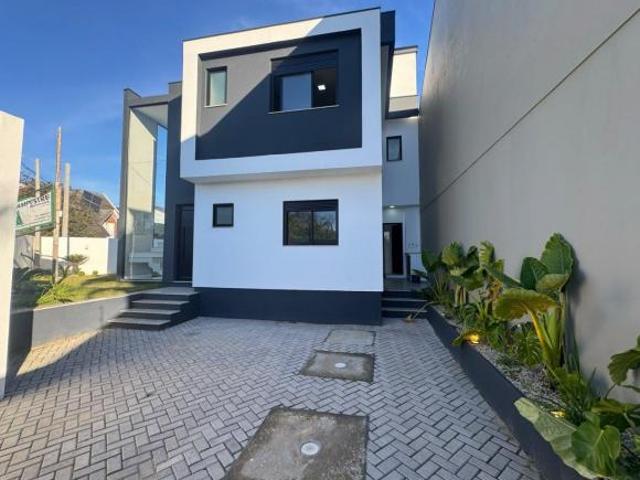 SOBRADO DE ALTO PADRÃO NO BAIRRO SÃO JOSÉ – SÃO LEOPOLDO