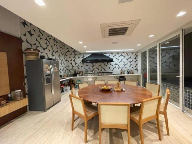 Sobrado de Alto Padrão no Jardim Consolata – 450 m², Completo e Sofisticado