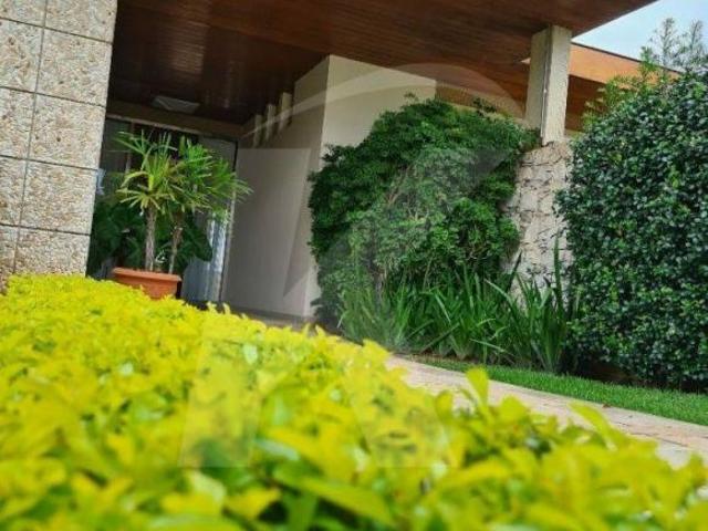 Sobrado de Alto Padrão no Jardim São Bento ? 3 Dorms, 10 Vagas e 1.471m² de Terreno
