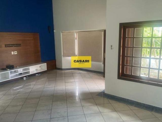 Sobrado de Alto Padrão no Parque dos Pássaros: Conforto e Qualidade de Vida em SBC