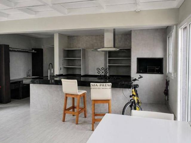 Sobrado de Alto Padrão à Venda com 3 dormitórios 389 m² por R$ 4.900.000 Alto da Rua XV Curitib