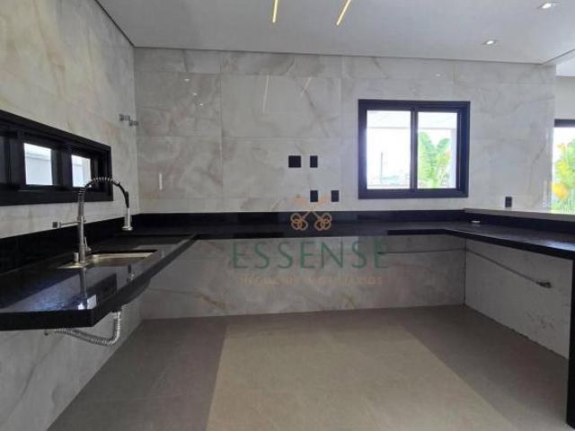 Sobrado de Alto Padrão à Venda de 250 m² no Condomínio Mosaico Essence Cezar de Souza Mogi das C
