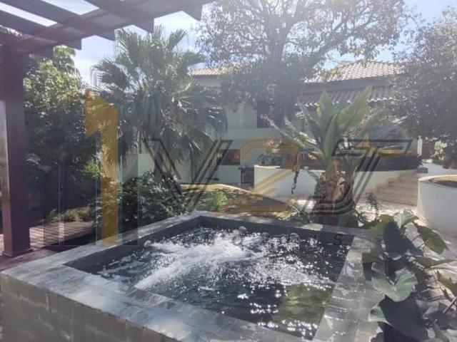 Sobrado de alto padrão à venda no Condomínio Moinho de Vento em Valinhos/SP