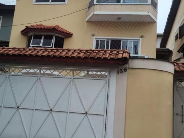 Sobrado de Alto Padrão à Venda no Lar São Paulo 250m² 3 Suítes Zona Sul de São Paulo