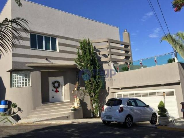 Sobrado de Alto Padrão à Venda no Residencial Euroville | 4 Suítes, 500 m² | Bragança Paulista/SP