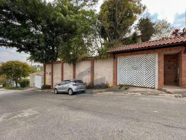 Sobrado de Alto Padrão à Venda na Vila Áurea – Poá/SP | 5 Dormitórios | Piscina Aquecida | 550m²