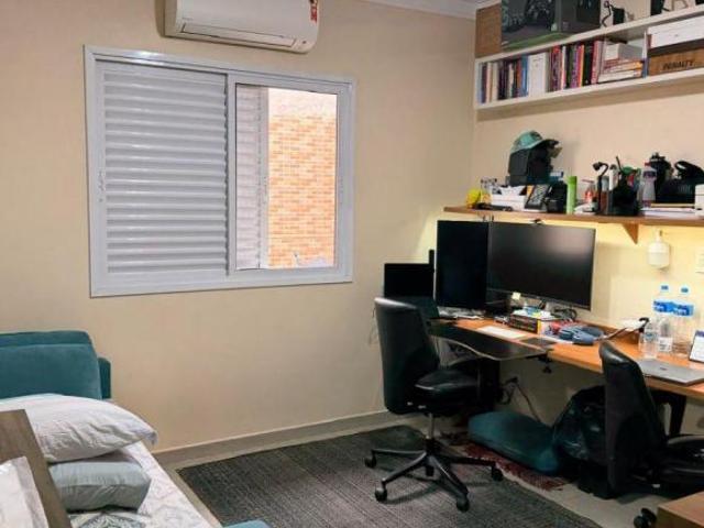 Sobrado de Alto Padrão com 4 dormitórios à Venda em São Paulo/SP